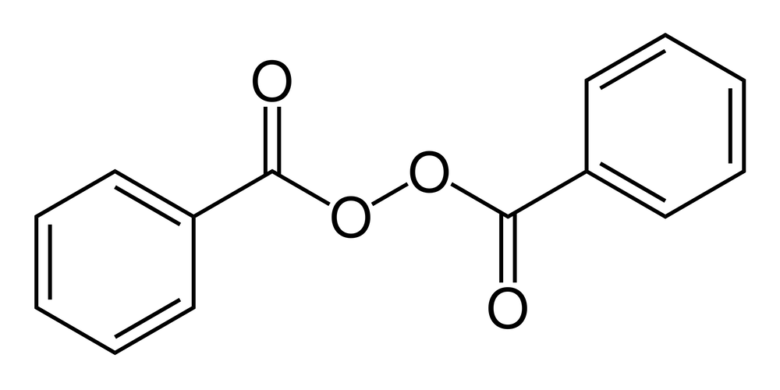 How Does Benzoyl Peroxide Work? (An Esthetician Explains)