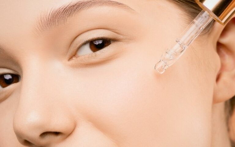 The Complete Guide To Using Mandelic Acid