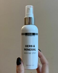 My DMK Herb & Mineral Moisture Spray Review