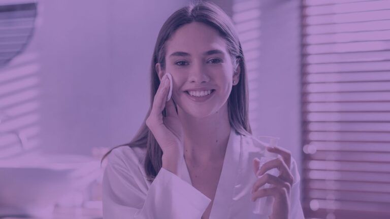 The Difference Between a Toner and an Astringent